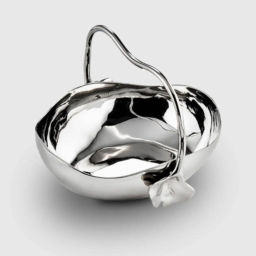 Ginkgo Basket with Leaf Handle – SBG Home & Design